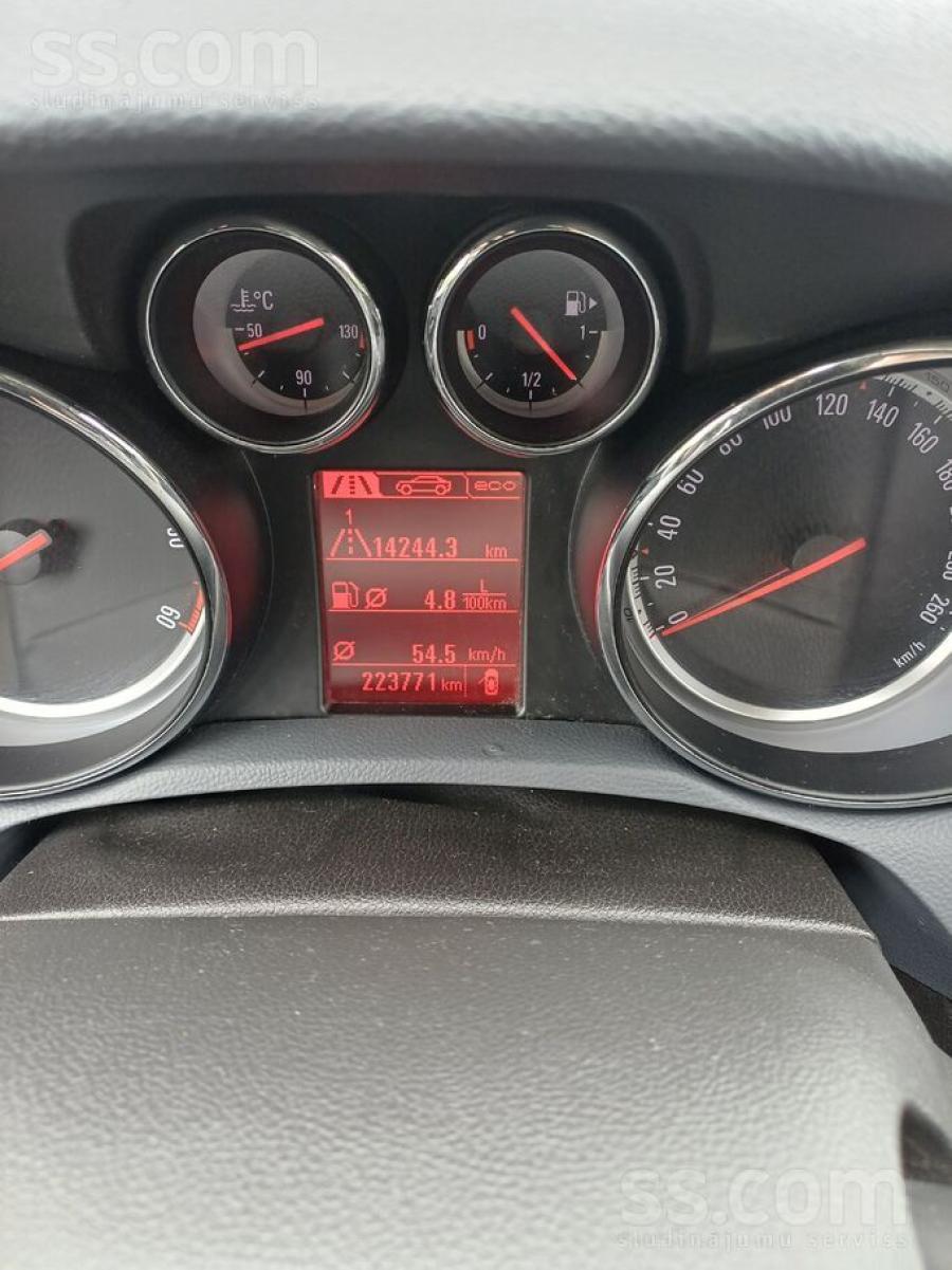 Oranžs Opel Mokka 2014 Bauska, ar dzinēja tilpumu 1.70 L un nobraukumu 225 tūkst. km par 6100 €, foto 12 vietnē AUTOMOTO.COM.LV
