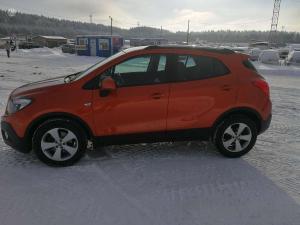 Orange Opel Mokka 2015 in Vilnius, with an engine capacity of 1.36 L and mileage of 110 thousand km for 7999 €, photo 2 on AUTOMOTO.COM.LV