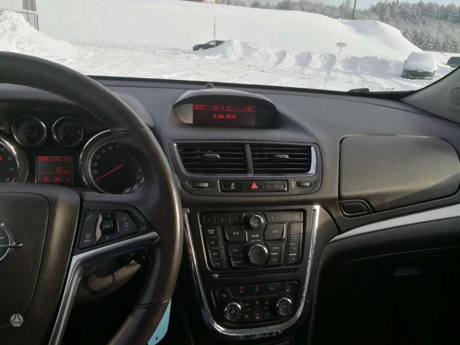 Orange Opel Mokka 2015 in Vilnius, with an engine capacity of 1.36 L and mileage of 110 thousand km for 7999 €, photo 12 on AUTOMOTO.COM.LV