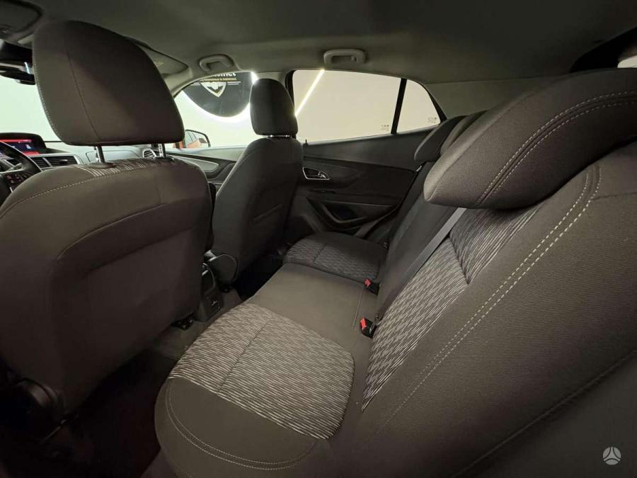 Oranžs Opel Mokka 2016 Marijampole, ar dzinēja tilpumu 1.60 L un nobraukumu 158 tūkst. km par 6750 €, foto 26 vietnē AUTOMOTO.COM.LV