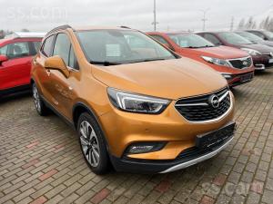 Orange Opel Mokka 2017 in Talsi, with an engine capacity of 1.60 L and mileage of 148 thousand km for 13790 €, photo 3 on AUTOMOTO.COM.LV