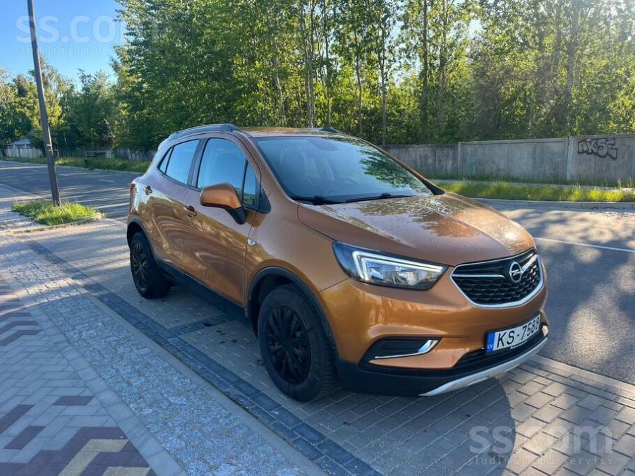 Orange Opel Mokka 2017 in Riga, with an engine capacity of 1.60 L and mileage of 130 thousand km for 7500 €, photo 3 on AUTOMOTO.COM.LV