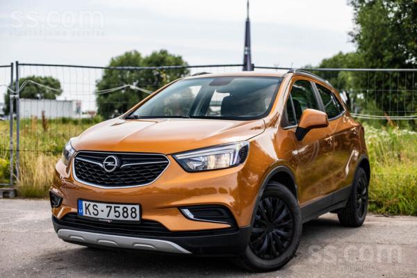 Оранжевый Опель Mokka 2017 в Рига, объемом двигателя 1.60 л и пробегом 131 тыс. км за 7990 €, фото 1 на AUTOMOTO.COM.LV