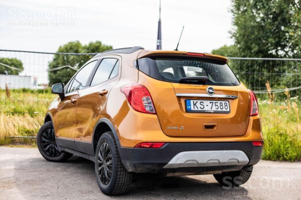 Оранжевый Опель Mokka 2017 в Рига, объемом двигателя 1.60 л и пробегом 131 тыс. км за 7990 €, фото 4 на AUTOMOTO.COM.LV