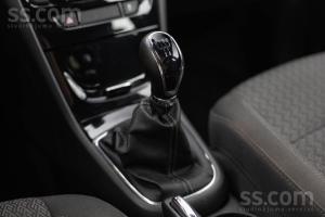 Oranžs Opel Mokka 2017 Rīga, ar dzinēja tilpumu 1.60 L un nobraukumu 131 tūkst. km par 7990 €, foto 19 vietnē AUTOMOTO.COM.LV