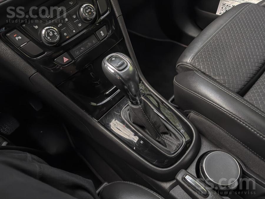 Oranžs Opel Mokka 2017 Jelgava, ar dzinēja tilpumu 1.60 L un nobraukumu 237 tūkst. km par 8995 €, foto 17 vietnē AUTOMOTO.COM.LV