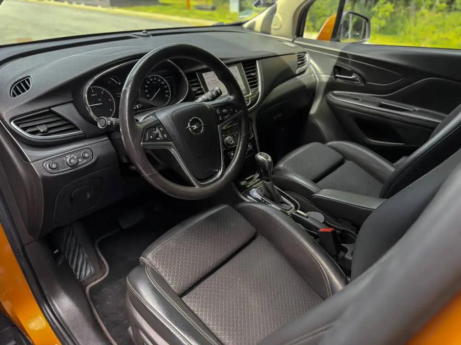 Orange Opel Mokka 2017 in Jelgava, with an engine capacity of 1.60 L and mileage of 237 thousand km for 8995 €, photo 20 on AUTOMOTO.COM.LV