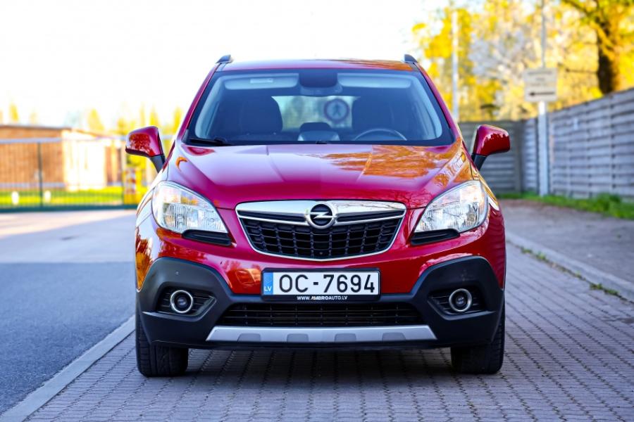 Red Opel Mokka 2013 in Riga, with an engine capacity of 1.70 L and mileage of 118 thousand km for 8450 €, photo 3 on AUTOMOTO.COM.LV