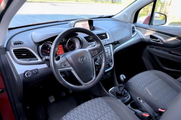Sarkans Opel Mokka 2013 Rīga, ar dzinēja tilpumu 1.70 L un nobraukumu 118 tūkst. km par 8450 €, foto 10 vietnē AUTOMOTO.COM.LV