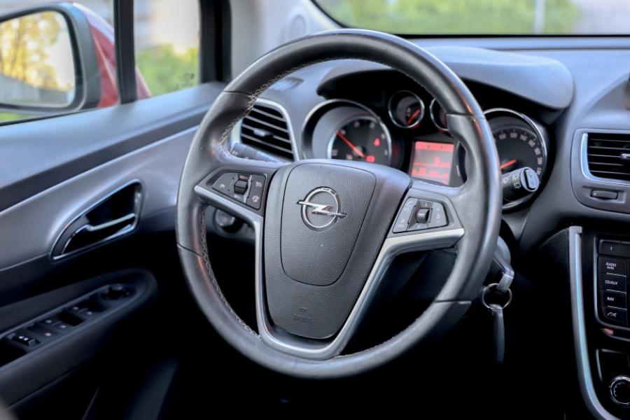 Red Opel Mokka 2013 in Riga, with an engine capacity of 1.70 L and mileage of 118 thousand km for 8450 €, photo 18 on AUTOMOTO.COM.LV