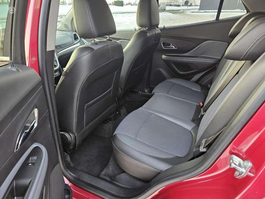 Red Opel Mokka 2014 in Taurage, with an engine capacity of 1.36 L and mileage of 130 thousand km for 6500 €, photo 17 on AUTOMOTO.COM.LV