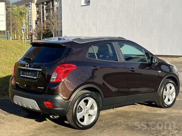 Red Opel Mokka 2014 in Valmiera, with an engine capacity of 1.40 L and mileage of 0 thousand km for 8700 €, photo 3 on AUTOMOTO.COM.LV