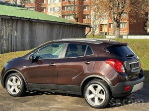 Red Opel Mokka 2014 in Valmiera, with an engine capacity of 1.40 L and mileage of 0 thousand km for 8700 €, photo 4 on AUTOMOTO.COM.LV