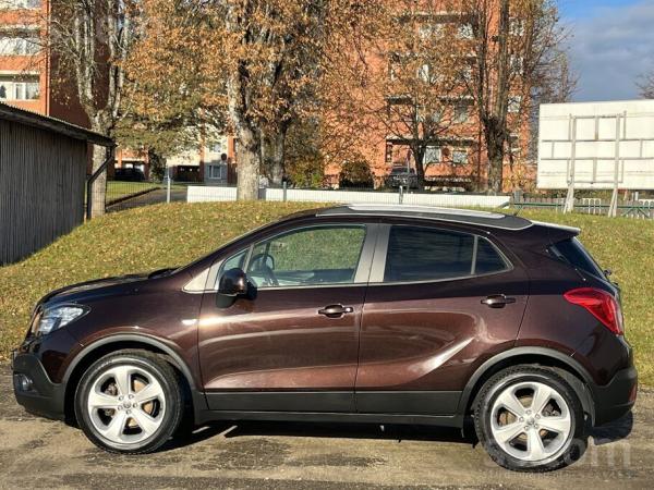 Red Opel Mokka 2014 in Valmiera, with an engine capacity of 1.40 L and mileage of 0 thousand km for 8700 €, photo 6 on AUTOMOTO.COM.LV