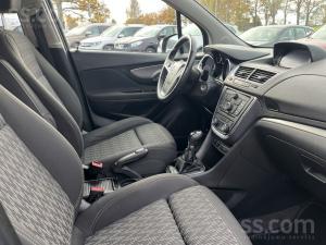 Red Opel Mokka 2014 in Valmiera, with an engine capacity of 1.40 L and mileage of 0 thousand km for 8700 €, photo 11 on AUTOMOTO.COM.LV