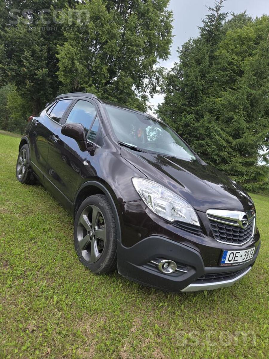Красный Опель Mokka 2014 в Резекне, объемом двигателя 1.70 л и пробегом 195 тыс. км за 7200 €, фото 1 на AUTOMOTO.COM.LV
