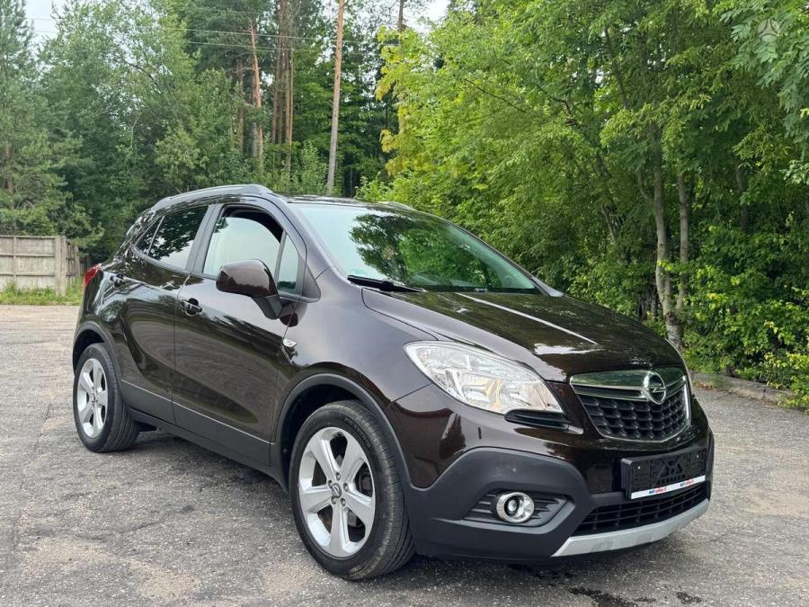 Красный Опель Mokka 2014 в Утена, объемом двигателя 1.69 л и пробегом 247 тыс. км за 5800 €, фото 1 на AUTOMOTO.COM.LV