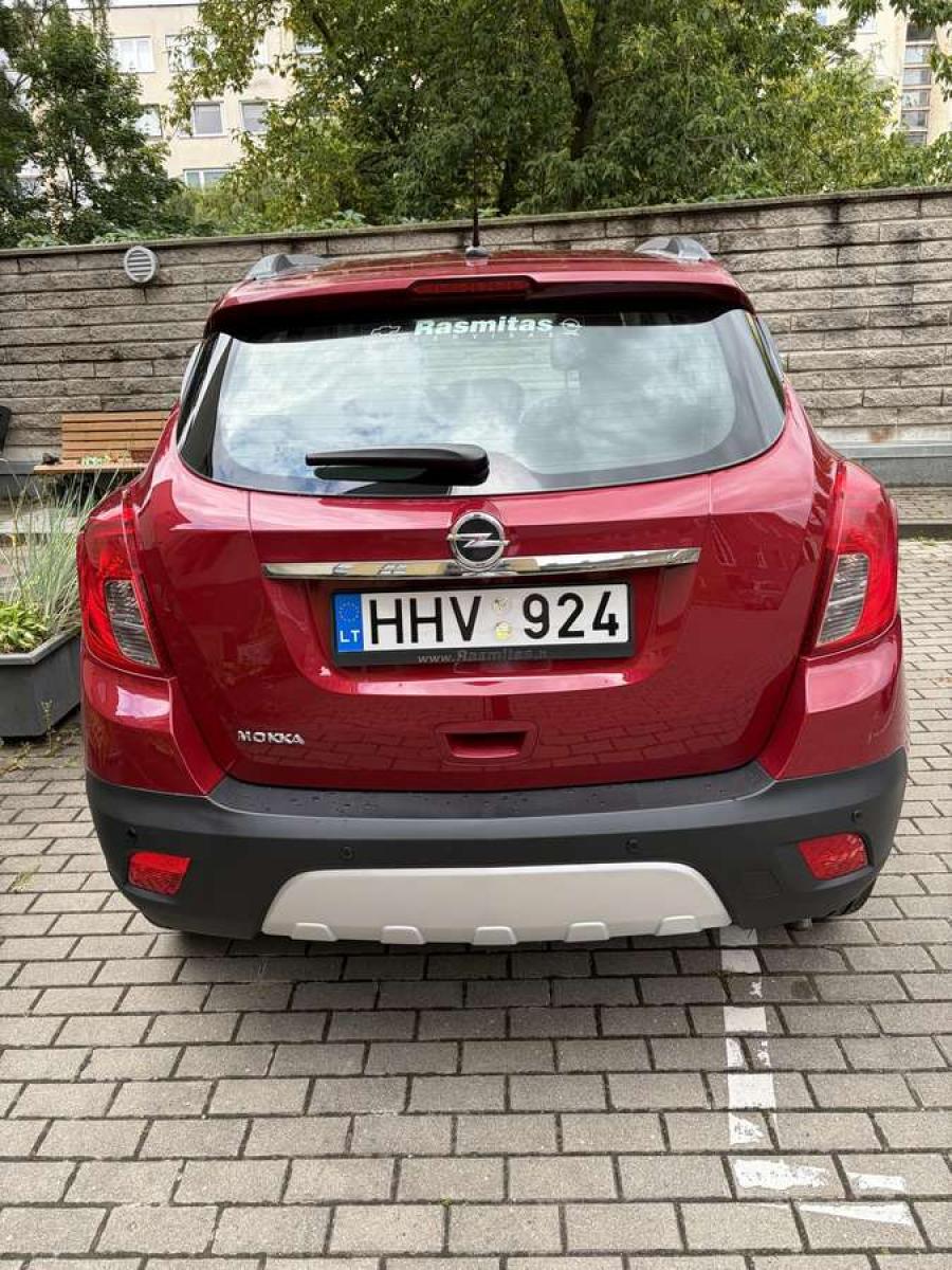 Sarkans Opel Mokka 2014 Viļņa, ar dzinēja tilpumu 1.60 L un nobraukumu 179 tūkst. km par 6500 €, foto 1 vietnē AUTOMOTO.COM.LV