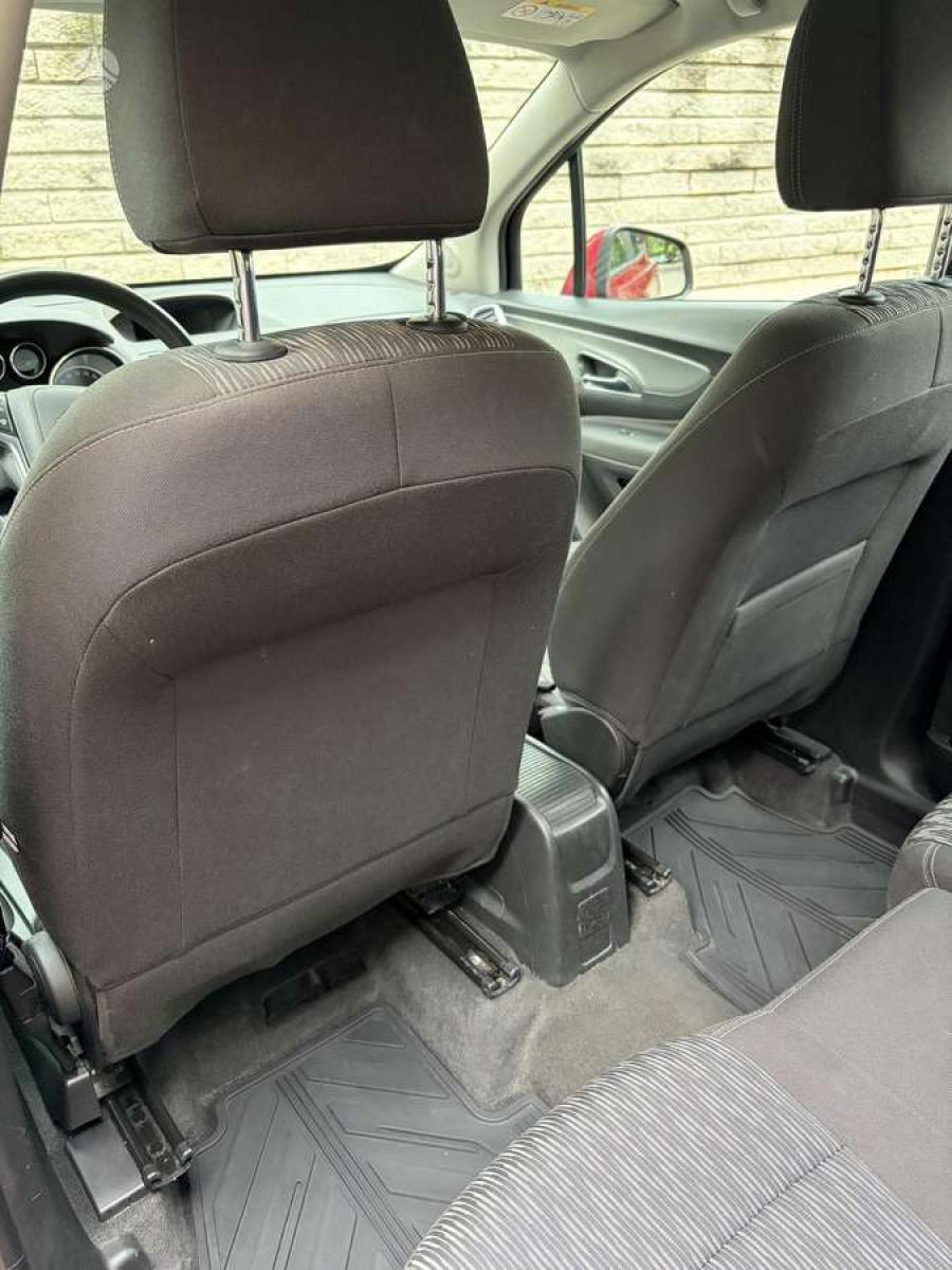 Sarkans Opel Mokka 2014 Viļņa, ar dzinēja tilpumu 1.60 L un nobraukumu 179 tūkst. km par 6500 €, foto 8 vietnē AUTOMOTO.COM.LV
