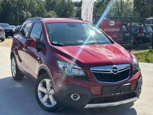 Red Opel Mokka 2014 in Alytus, with an engine capacity of 1.69 L and mileage of 134 thousand km for 8350 €, photo 3 on AUTOMOTO.COM.LV