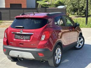 Red Opel Mokka 2014 in Alytus, with an engine capacity of 1.69 L and mileage of 134 thousand km for 8350 €, photo 6 on AUTOMOTO.COM.LV