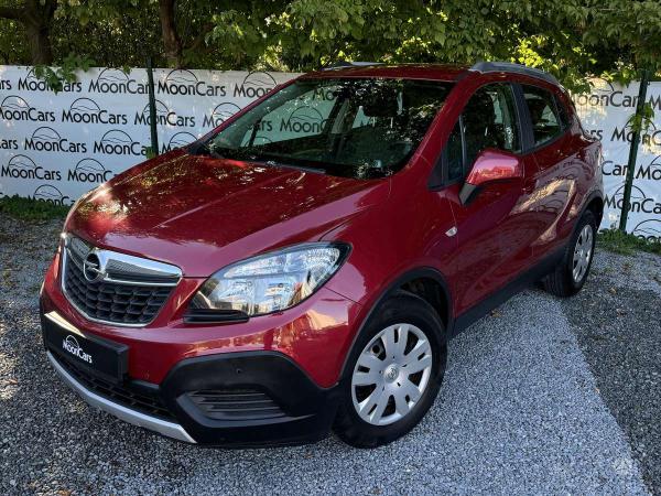 Red Opel Mokka 2014 in Vilnius, with an engine capacity of 1.60 L and mileage of 179 thousand km for 6200 €, photo 1 on AUTOMOTO.COM.LV
