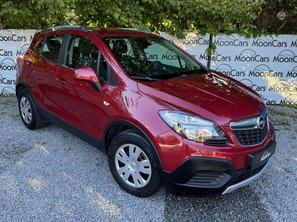 Red Opel Mokka 2014 in Vilnius, with an engine capacity of 1.60 L and mileage of 179 thousand km for 6200 €, photo 4 on AUTOMOTO.COM.LV