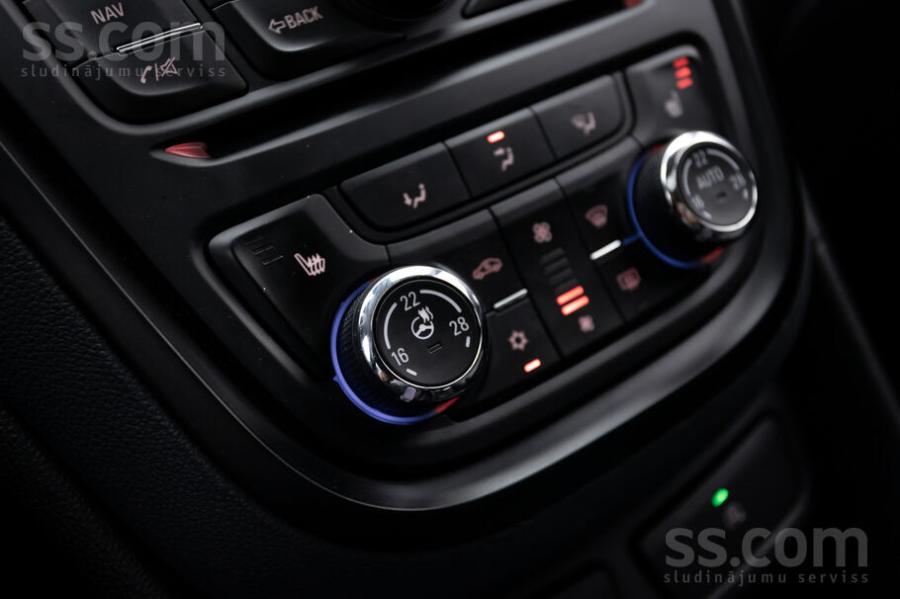 Sarkans Opel Mokka 2014 Jelgava, ar dzinēja tilpumu 1.70 L un nobraukumu 0 tūkst. km par 7400 €, foto 24 vietnē AUTOMOTO.COM.LV