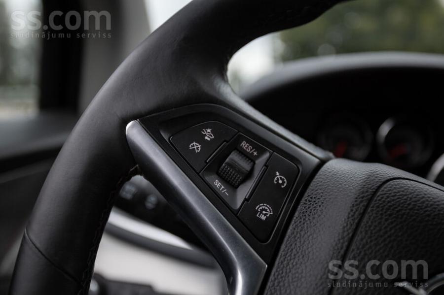 Sarkans Opel Mokka 2014 Jelgava, ar dzinēja tilpumu 1.70 L un nobraukumu 0 tūkst. km par 7400 €, foto 29 vietnē AUTOMOTO.COM.LV
