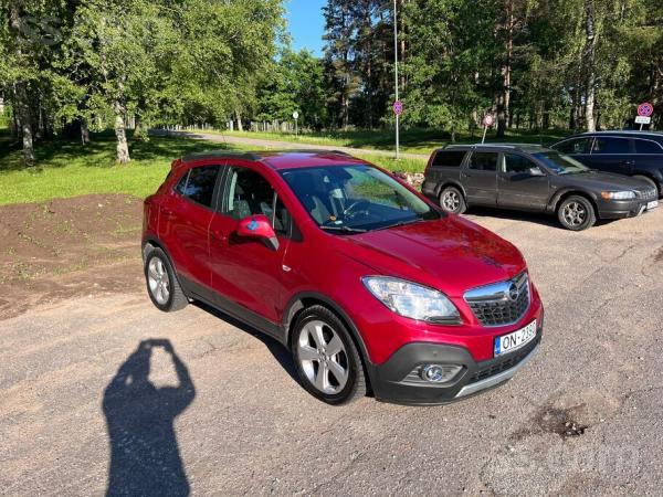 Красный Опель Mokka 2014 в Лимбажи, объемом двигателя 1.40 л и пробегом 197 тыс. км за 4200 €, фото 3 на AUTOMOTO.COM.LV