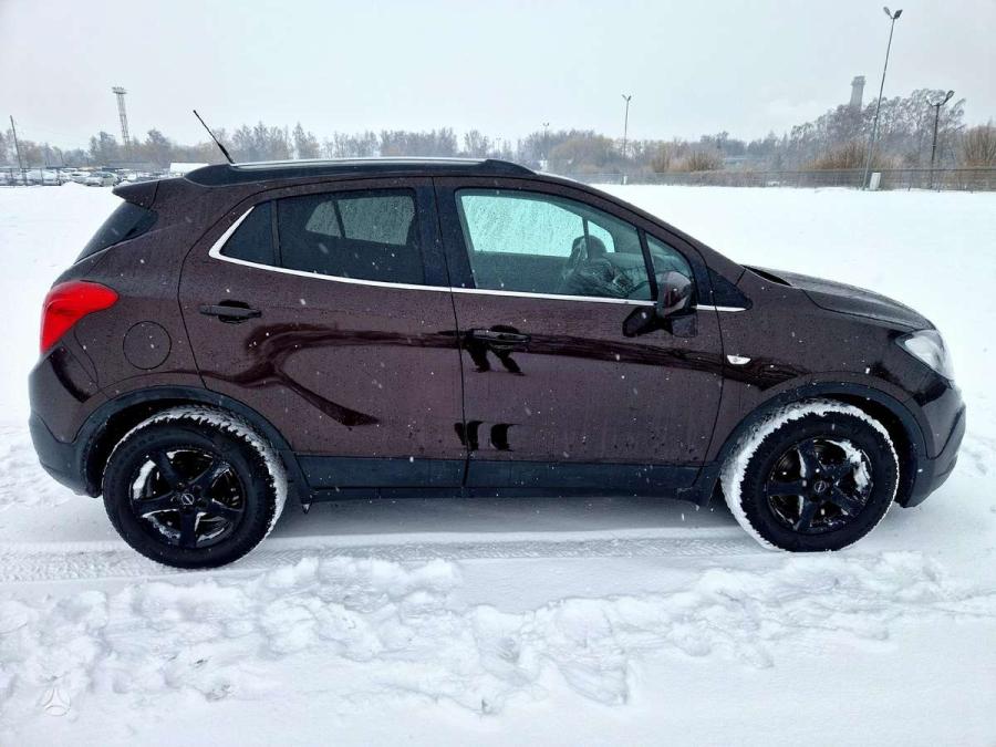 Sarkans Opel Mokka 2015 Marijampole, ar dzinēja tilpumu 1.60 L un nobraukumu 136 tūkst. km par 7950 €, foto 5 vietnē AUTOMOTO.COM.LV