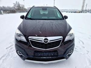 Red Opel Mokka 2015 in Marijampole, with an engine capacity of 1.60 L and mileage of 136 thousand km for 7950 €, photo 3 on AUTOMOTO.COM.LV