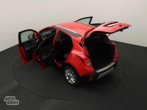 Red Opel Mokka 2015 in Vilnius, with an engine capacity of 1.60 L and mileage of 147 thousand km for 9499 €, photo 13 on AUTOMOTO.COM.LV