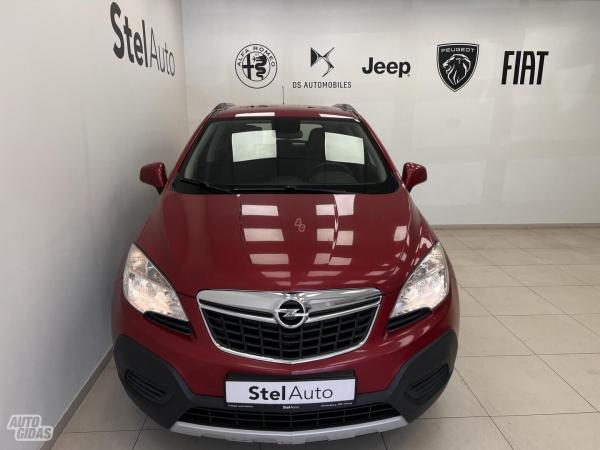 Red Opel Mokka 2015 in Vilnius, with an engine capacity of 1.60 L and mileage of 158 thousand km for 6500 €, photo 3 on AUTOMOTO.COM.LV