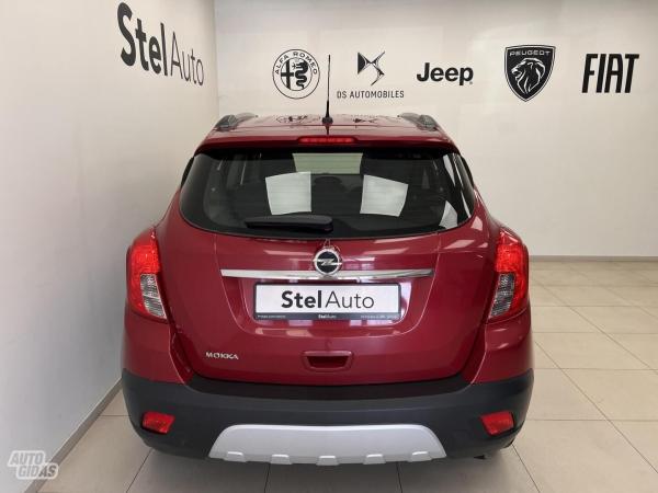 Red Opel Mokka 2015 in Vilnius, with an engine capacity of 1.60 L and mileage of 158 thousand km for 6500 €, photo 7 on AUTOMOTO.COM.LV