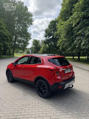 Red Opel Mokka 2016 in Taurage, with an engine capacity of 1.60 L and mileage of 216 thousand km for 7300 €, photo 5 on AUTOMOTO.COM.LV