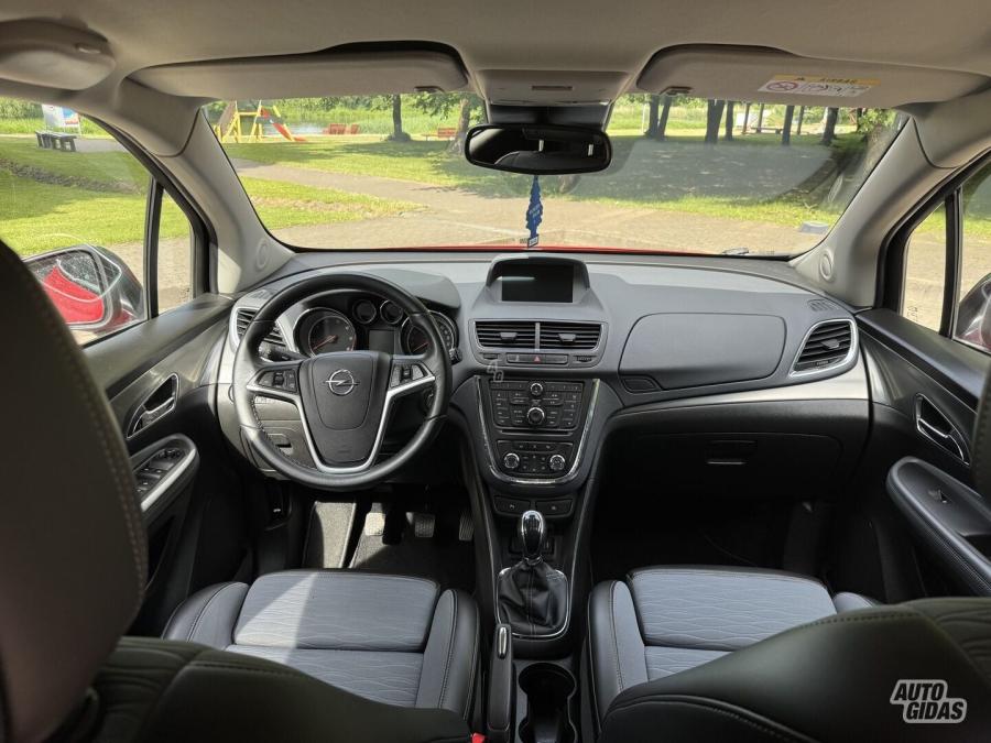 Red Opel Mokka 2016 in Taurage, with an engine capacity of 1.60 L and mileage of 216 thousand km for 7300 €, photo 17 on AUTOMOTO.COM.LV