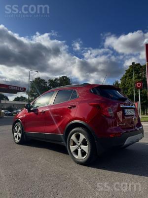 Red Opel Mokka 2018 in Riga, with an engine capacity of 1.60 L and mileage of 82 thousand km for 10400 €, photo 5 on AUTOMOTO.COM.LV