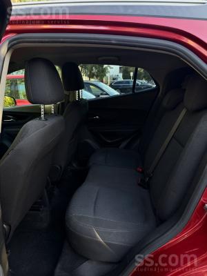 Red Opel Mokka 2018 in Riga, with an engine capacity of 1.60 L and mileage of 82 thousand km for 10400 €, photo 17 on AUTOMOTO.COM.LV