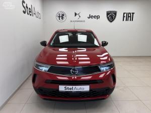 Red Opel Mokka 2021 in Vilnius, with an engine capacity of 1.20 L and mileage of 24 thousand km for 15990 €, photo 4 on AUTOMOTO.COM.LV