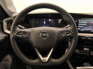 Red Opel Mokka 2021 in Vilnius, with an engine capacity of 1.20 L and mileage of 24 thousand km for 15990 €, photo 12 on AUTOMOTO.COM.LV