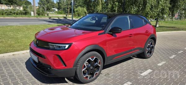 Красный Опель Mokka 2021 в Рига, объемом двигателя 1.60 л и пробегом 58 тыс. км за 16500 €, фото 1 на AUTOMOTO.COM.LV