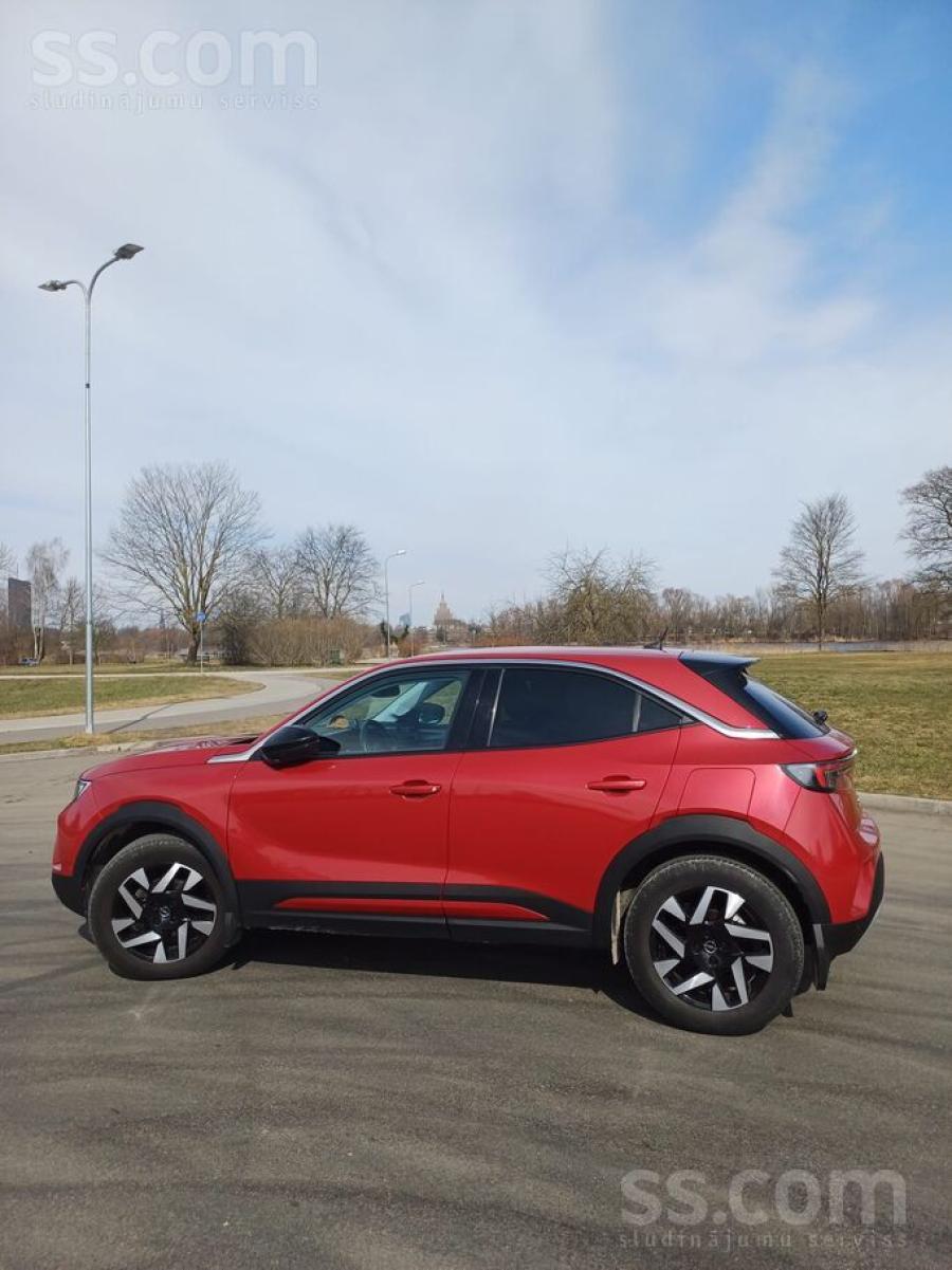 Red Opel Mokka 2022 in Riga, with an engine capacity of 1.20 L and mileage of 31 thousand km for 16000 €, photo 1 on AUTOMOTO.COM.LV