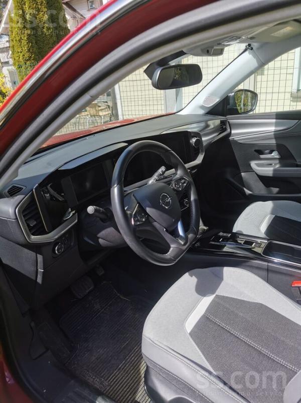 Opel Mokka 2022 Jūrmala vietnē Sarkans Opel Mokka 2022 Jūrmala, ar dzinēja tilpumu 1.20 L un nobraukumu 19 tūkst. km par 17450 €, foto 8 vietnē AUTOMOTO.COM.LV