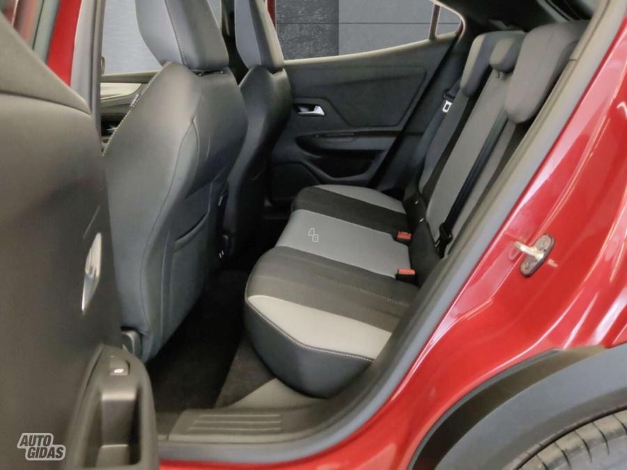 Red Opel Mokka 2024 in Kaunas, with an engine capacity of 1.20 L and mileage of 12 thousand km for 26510 €, photo 9 on AUTOMOTO.COM.LV