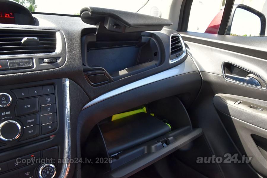 Красный Опель Mokka 2014 в Тарту, объемом двигателя 1.60 л и пробегом 98 тыс. км за 5990 €, фото 18 на AUTOMOTO.COM.LV