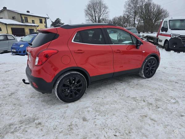 Red Opel Mokka 2016 in Taurage, with an engine capacity of 1.60 L and mileage of 215 thousand km for 7300 €, photo 6 on AUTOMOTO.COM.LV