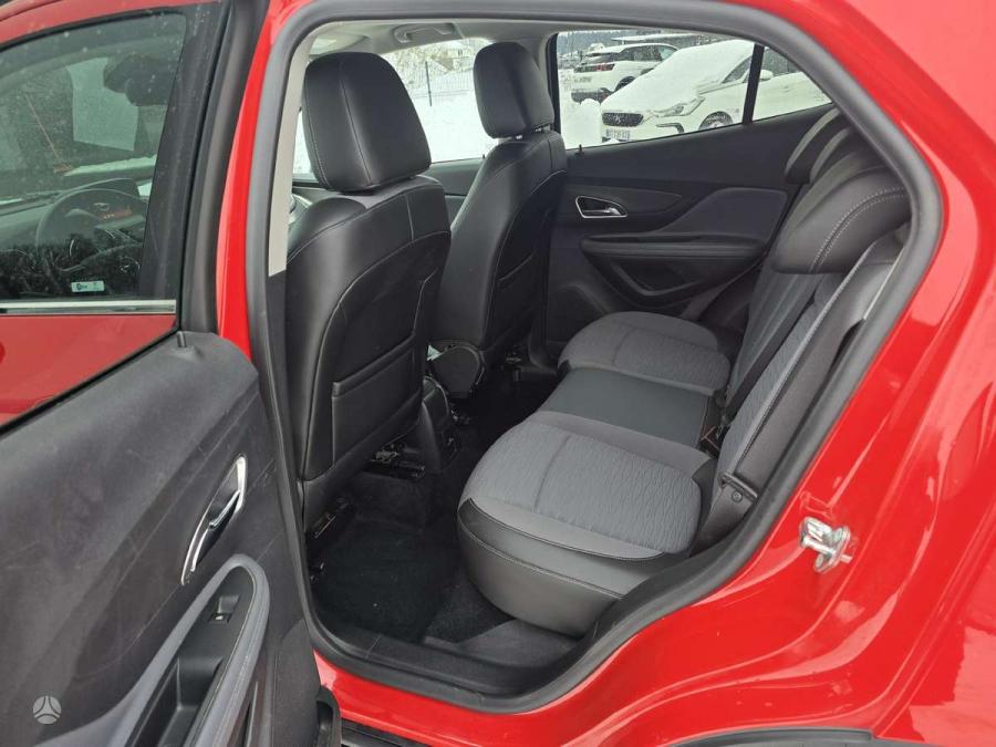 Red Opel Mokka 2016 in Taurage, with an engine capacity of 1.60 L and mileage of 215 thousand km for 7300 €, photo 9 on AUTOMOTO.COM.LV