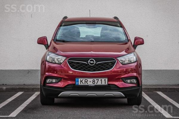 Red Opel Mokka 2017 in Riga, with an engine capacity of 1.40 L and mileage of 134 thousand km for 10990 €, photo 2 on AUTOMOTO.COM.LV