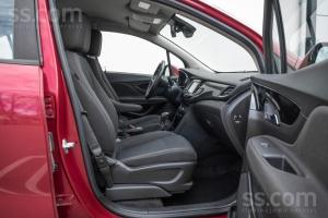 Red Opel Mokka 2017 in Riga, with an engine capacity of 1.40 L and mileage of 134 thousand km for 10990 €, photo 12 on AUTOMOTO.COM.LV